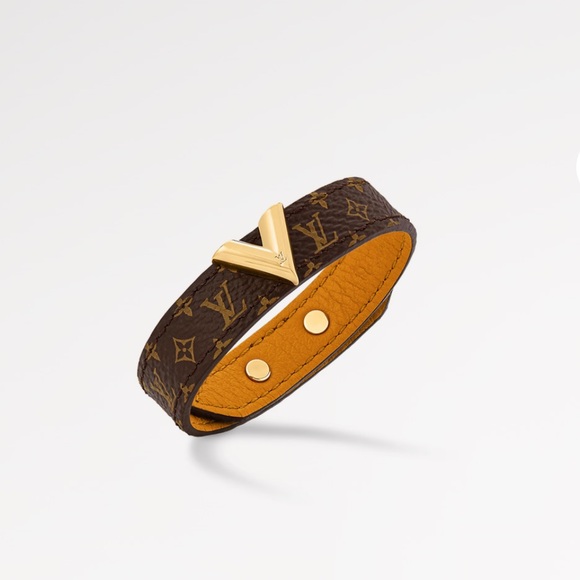 Louis Vuitton | Jewelry | Louis Vuitton Essential V Bracelet Size 7 ...